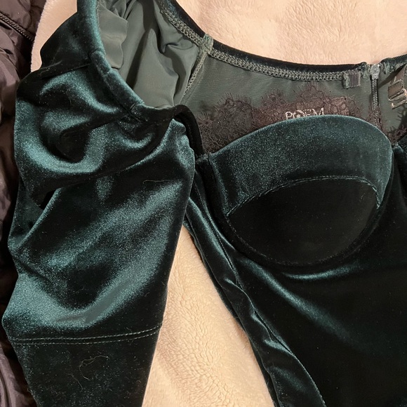 POEM Bangkok | Dresses | Poem Bangkok Boleyn Green Velvet Lace Sheath ...